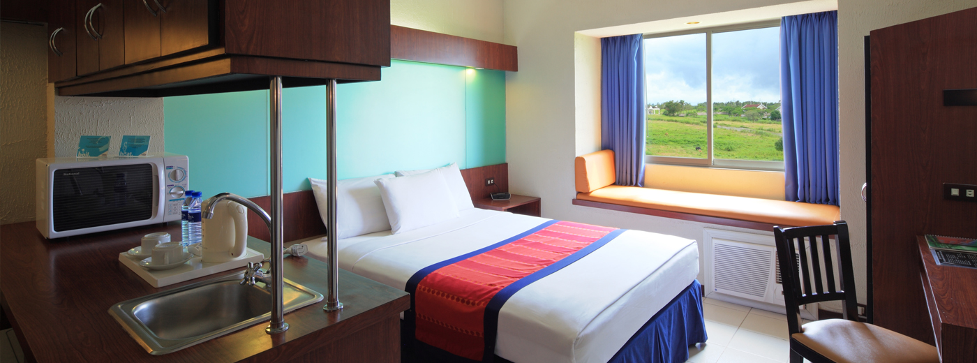 Rooms | Microtel by Wyndham Eagle Ridge, Cavite